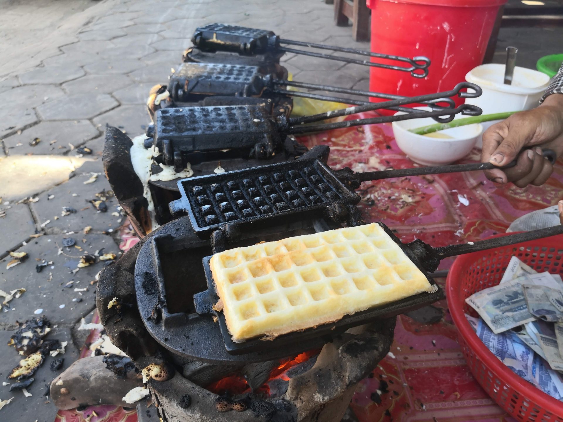 How to make Num Pom (Khmer waffles) and other sweets - Dine With The Locals