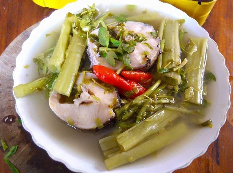 Best herbs in vegetarian Khmer food - Dine With The Locals